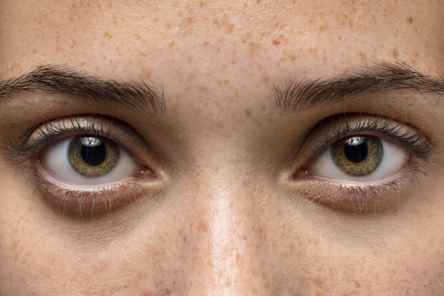 Por qué llorar no es debilidad: beneficios para tu bienestar - Aletheia ...